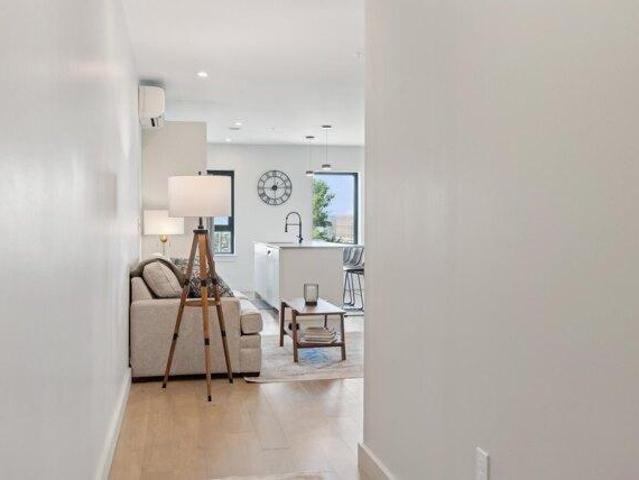 condo with 2 bedroom, Portland ME ES103016881