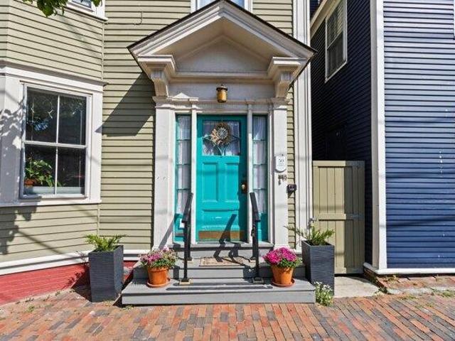 condo with 2 bedroom, Portland ME ES104329627