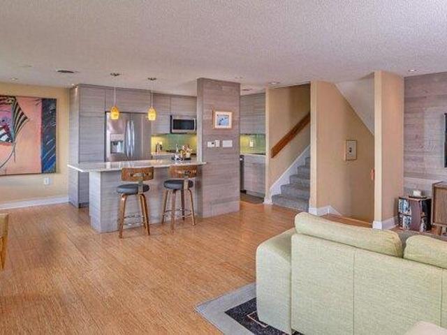 condo with 2 bedroom, Portland ME ES105116554