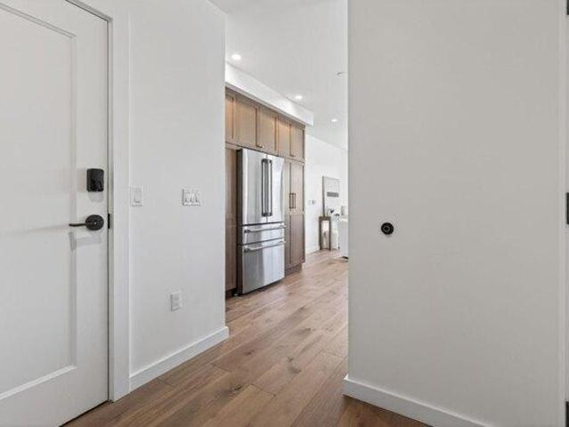 condo with 2 bedroom, Portland ME ES105233117