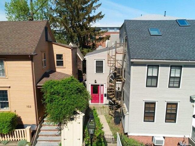 condo with 2 bedroom, Portsmouth NH DLS100463313