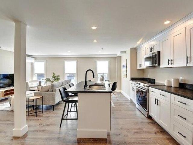 condo with 2 bedroom, Portsmouth NH DS104042623