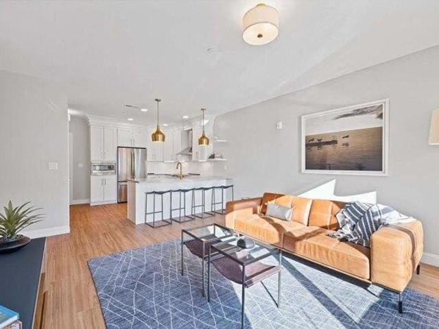 condo with 2 bedroom, Portsmouth NH DS104148321