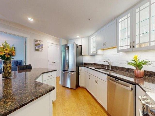 condo with 2 bedroom, Portsmouth NH DS103247627