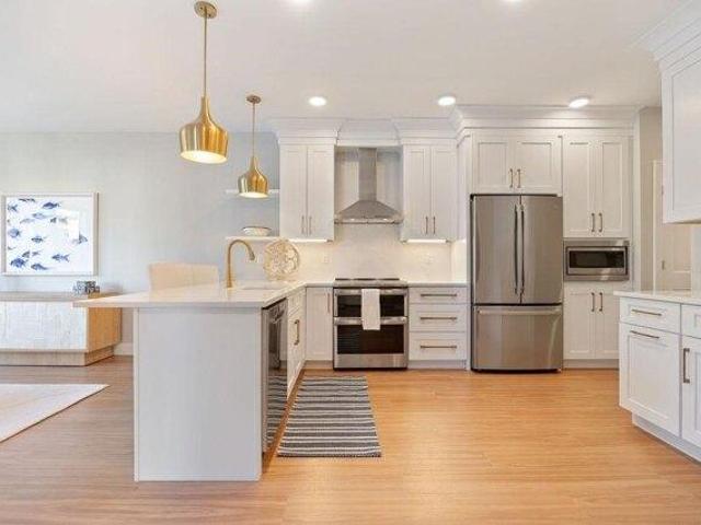 condo with 2 bedroom, Portsmouth NH ES104149230