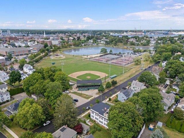 condo with 2 bedroom, Portsmouth NH ES105107056