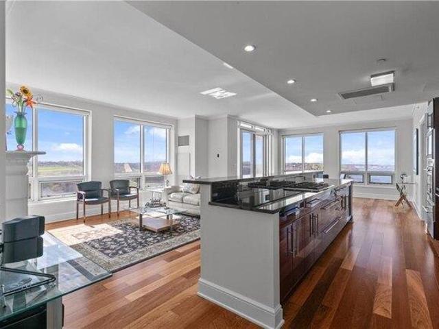 condo with 2 bedroom, Portsmouth RI DS103018715