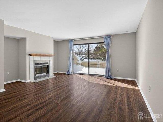 condo with 2 bedroom, Plainsboro NJ DS103600755