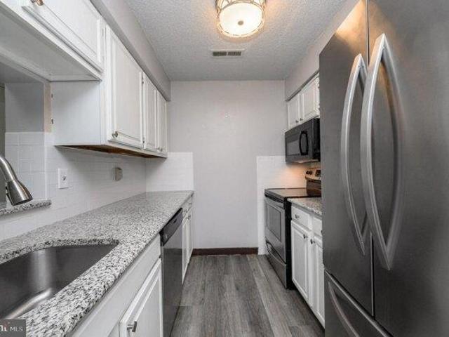 condo with 2 bedroom, Plainsboro NJ ES105174967