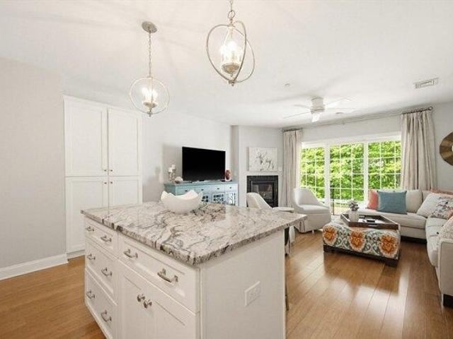 condo with 2 bedroom, Plainville MA ES103587696