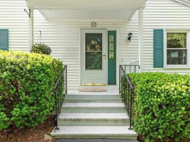 condo with 2 bedroom, Plaistow NH DS104008080