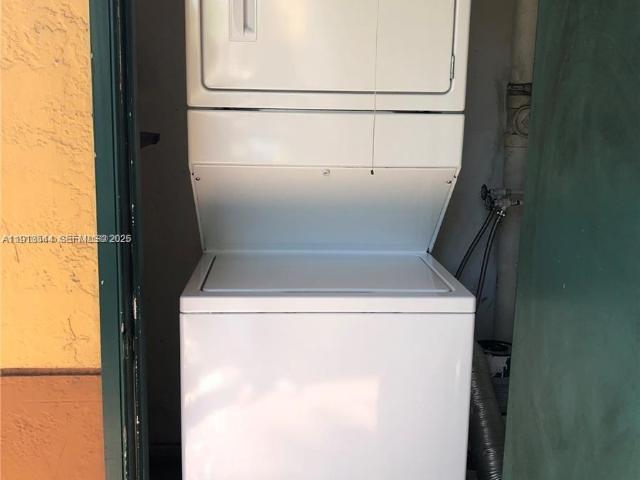 condo with 2 bedroom, Plantation FL DLS99751601