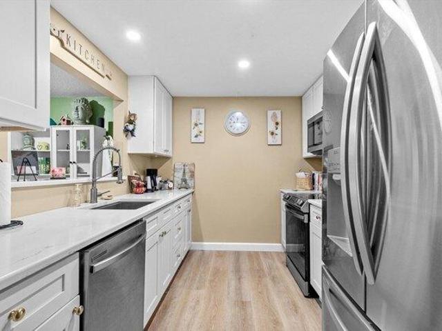 condo with 2 bedroom, Plymouth MA DS102632244