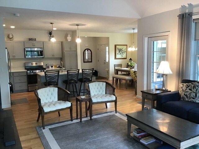 condo with 2 bedroom, Plymouth MA ES102827401