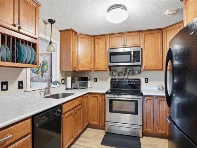 condo with 2 bedroom, Plymouth MA ES103099960