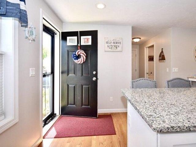condo with 2 bedroom, Plymouth MA ES105092358