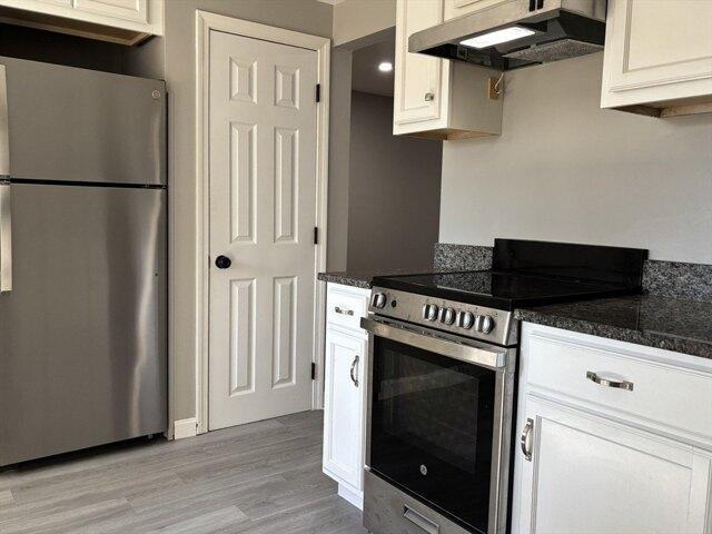 condo with 2 bedroom, Plymouth MA ES105116107