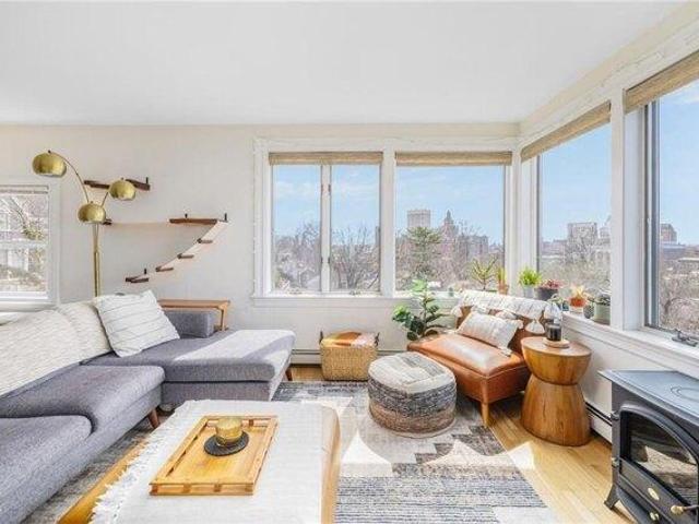 condo with 2 bedroom, Providence RI DS102776396