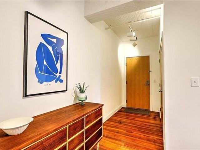condo with 2 bedroom, Providence RI DS103969094