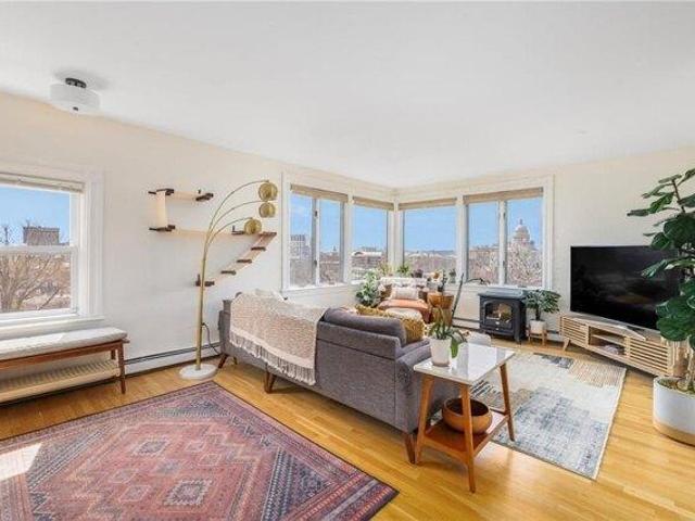condo with 2 bedroom, Providence RI ES103020001