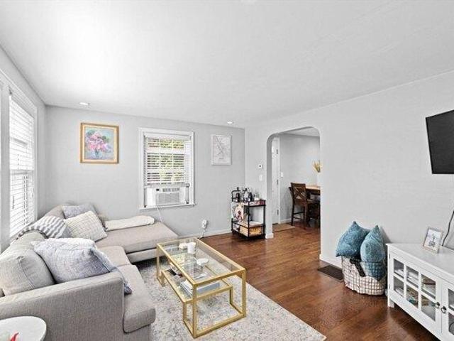 condo with 2 bedroom, Quincy MA DLS102961678