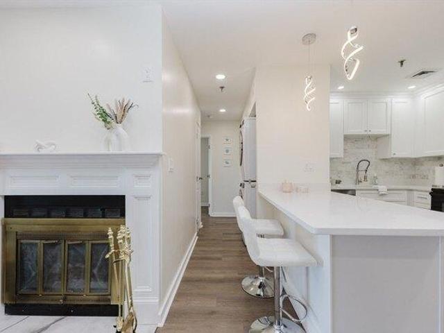 condo with 2 bedroom, Quincy MA DS101998126