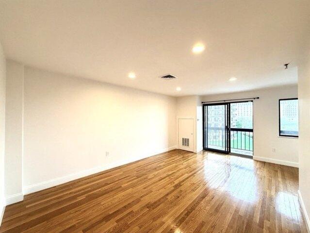 condo with 2 bedroom, Quincy MA DS102566375