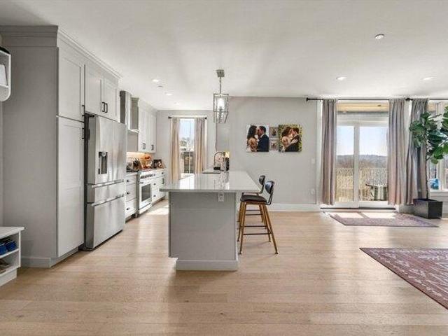 condo with 2 bedroom, Quincy MA DS102345482