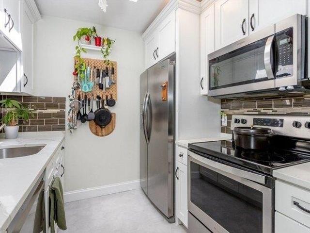 condo with 2 bedroom, Quincy MA DS103124733