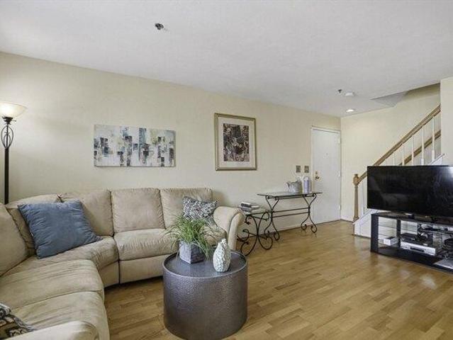 condo with 2 bedroom, Quincy MA ES103248356