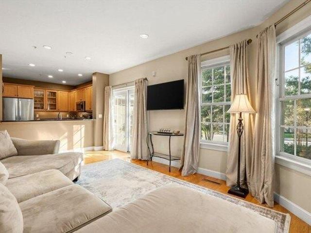 condo with 2 bedroom, Quincy MA ES104074801