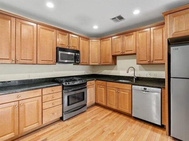 condo with 2 bedroom, Quincy MA ES105060738