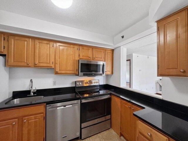 condo with 2 bedroom, Quincy MA ES105060153