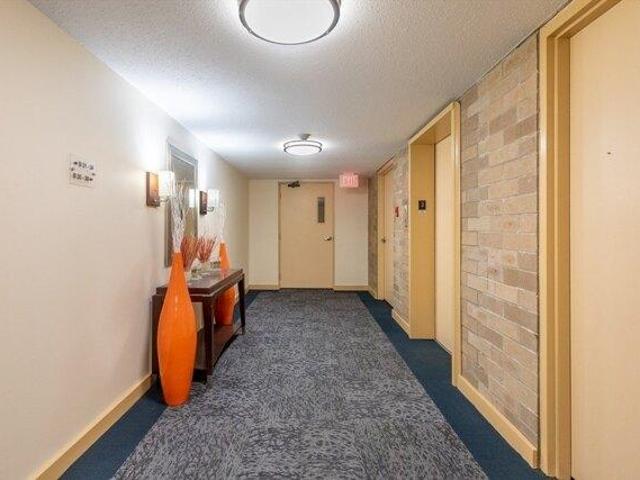 condo with 2 bedroom, Quincy MA ES105082018