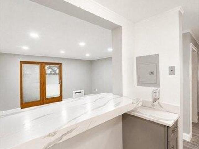 condo with 2 bedroom, Quincy MA ES105159288