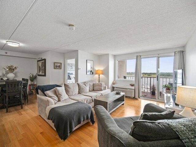 condo with 2 bedroom, Quincy MA ES105229656
