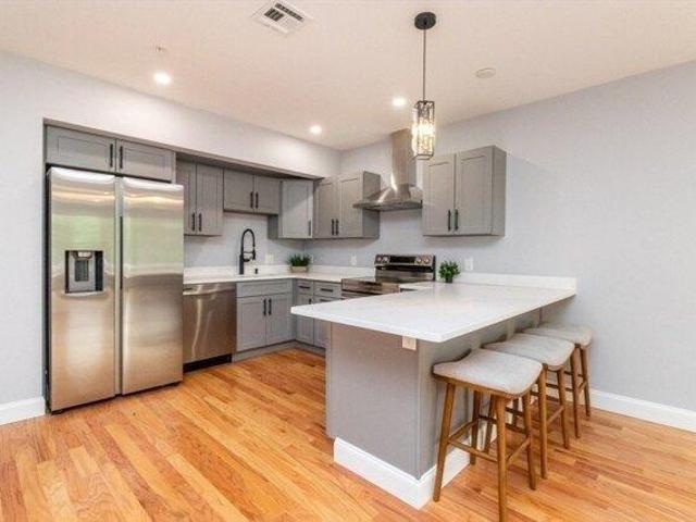 condo with 2 bedroom, Quincy MA ES105231597