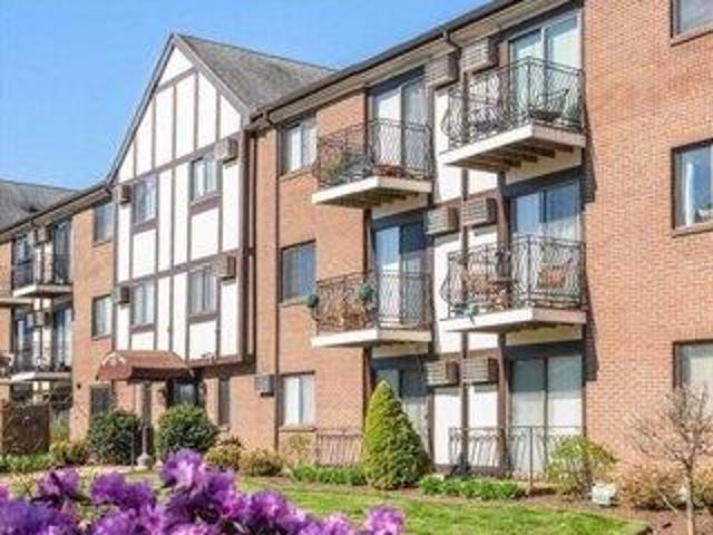 condo with 2 bedroom, Randolph MA ES103665991