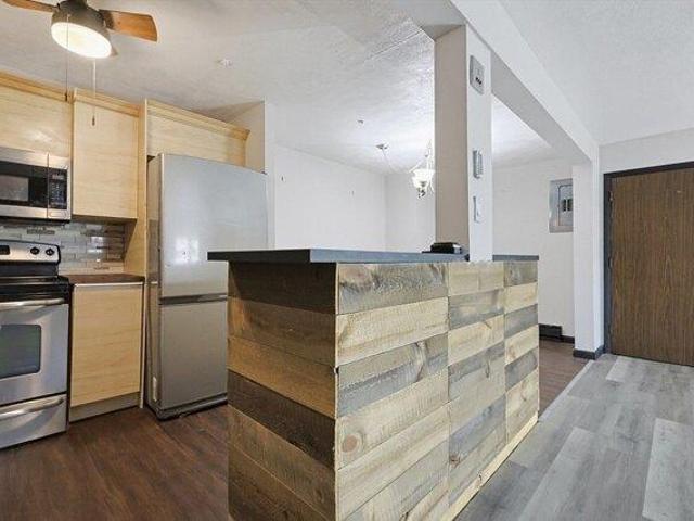 condo with 2 bedroom, Randolph MA ES104149768