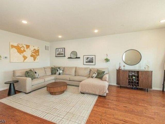 condo with 2 bedroom, Randolph NJ DLS101780911