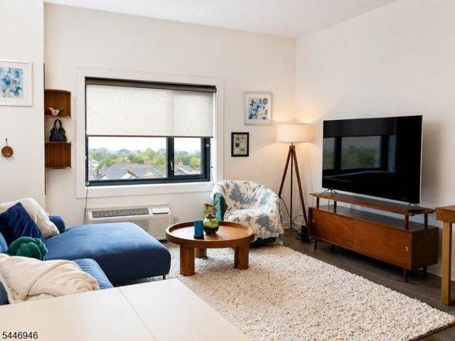 condo with 2 bedroom, Rahway NJ ES104540675