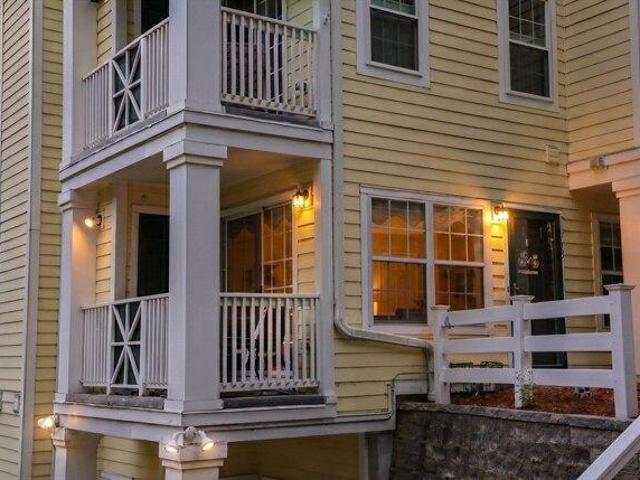 condo with 2 bedroom, Reading MA ES104010736