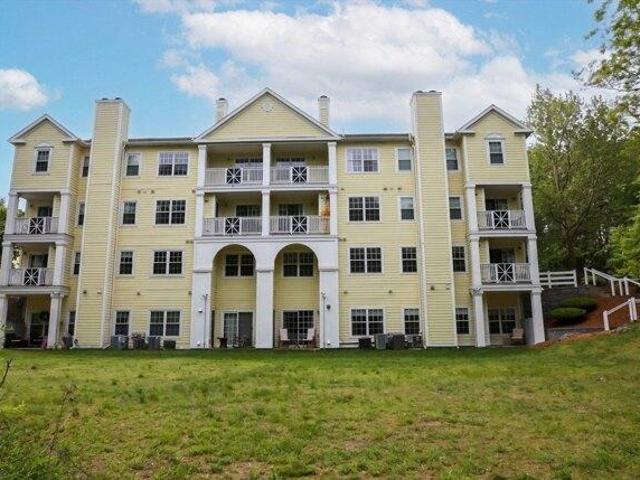 condo with 2 bedroom, Reading MA ES104406501