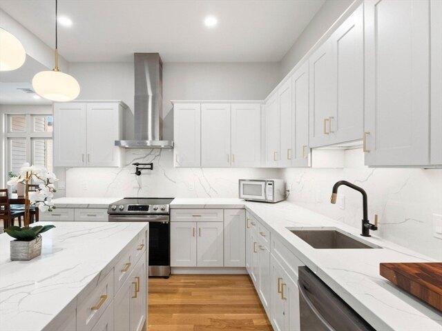 condo with 2 bedroom, Reading MA ES103852456