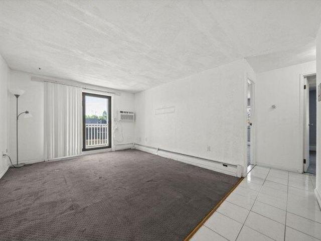 condo with 2 bedroom, Revere MA ES103807584