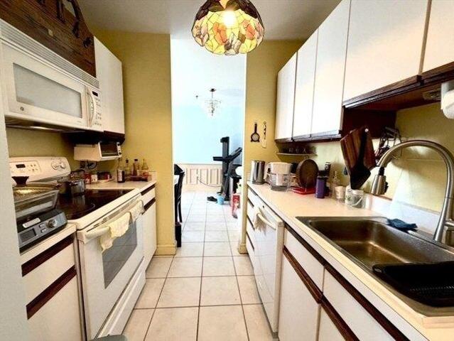 condo with 2 bedroom, Revere MA ES103020121