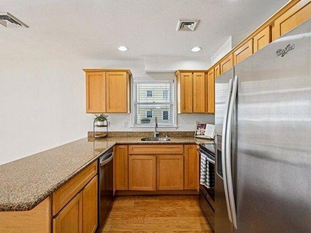 condo with 2 bedroom, Revere MA ES104609097