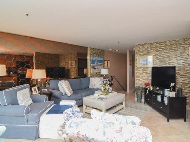 condo with 2 bedroom, Revere MA ES105203542