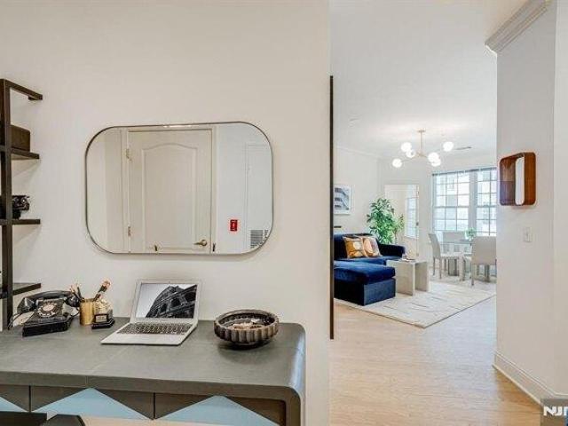 condo with 2 bedroom, Riverdale NJ ES104236608