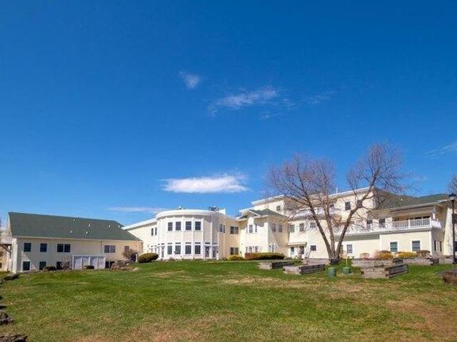 condo with 2 bedroom, Rochester NH DS102216593
